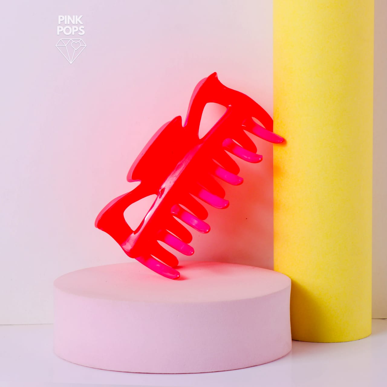 Monochromatic Neon Hair Claws – pinkpops.pk